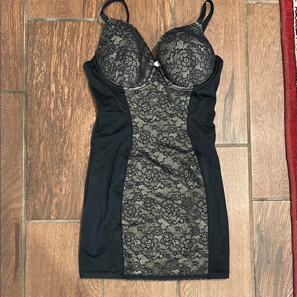 Maidenform | Intimates & Sleepwear | Maidenform Size 38c Stretchy Lace ...